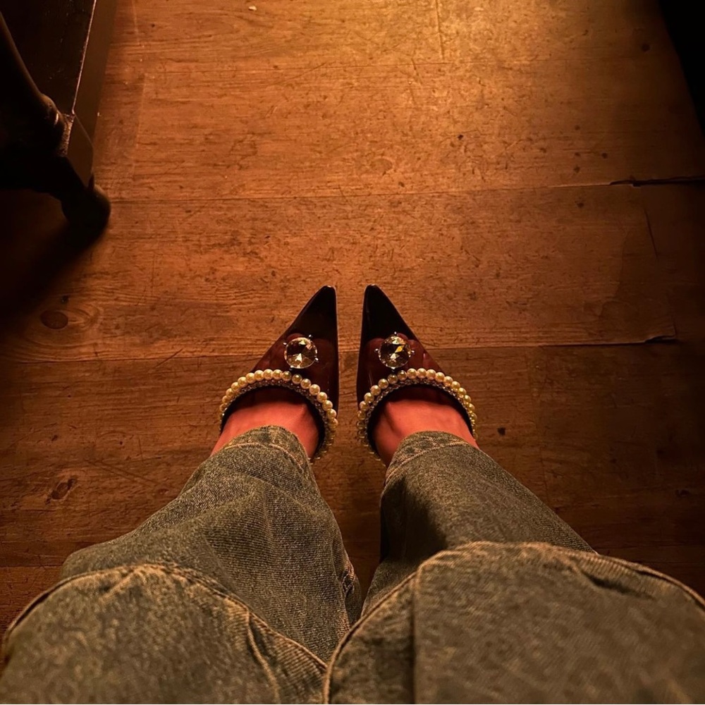 Mach & Mach Diamond Of Elizabeth Pointed Toe Pump - Gem